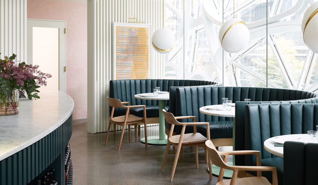 Characteristics of a Pub-Style Restaurant - Repin Restaurant